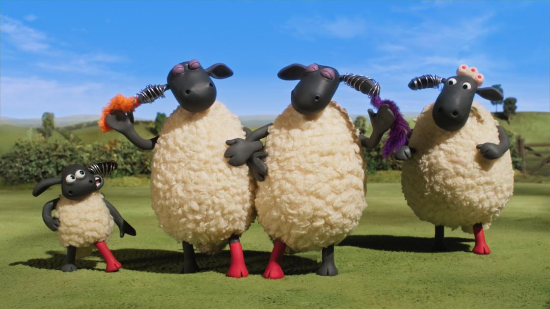 Shaun the Sheep - S7E7 - Hoof Fashion | Knowledge Kids