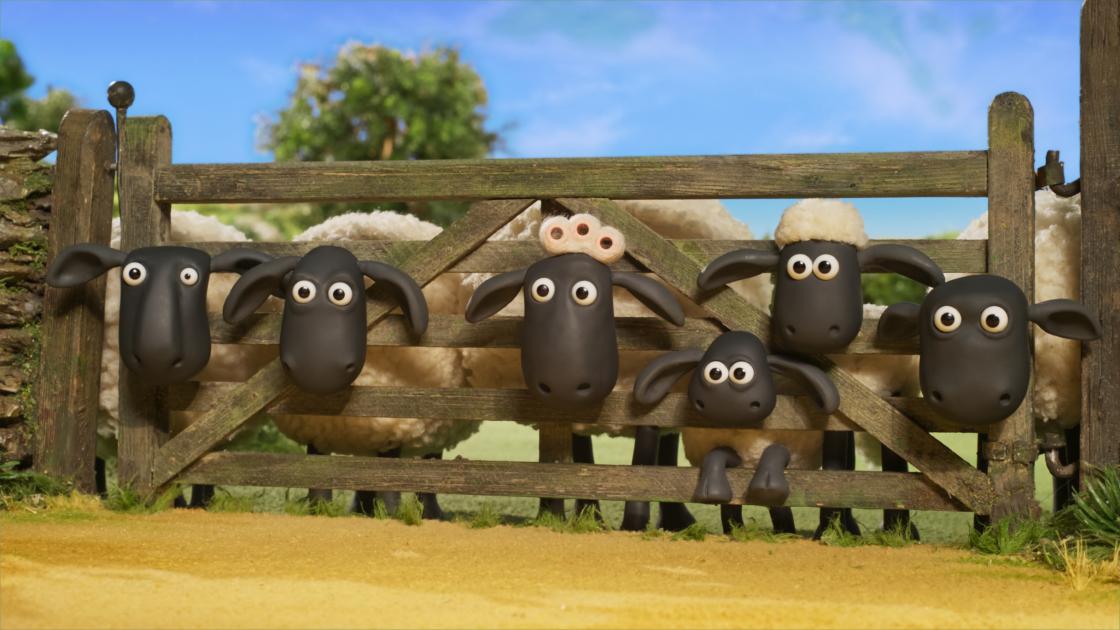 Shaun the Sheep - S7E8 - Bitzer's Bale Out | Knowledge Kids