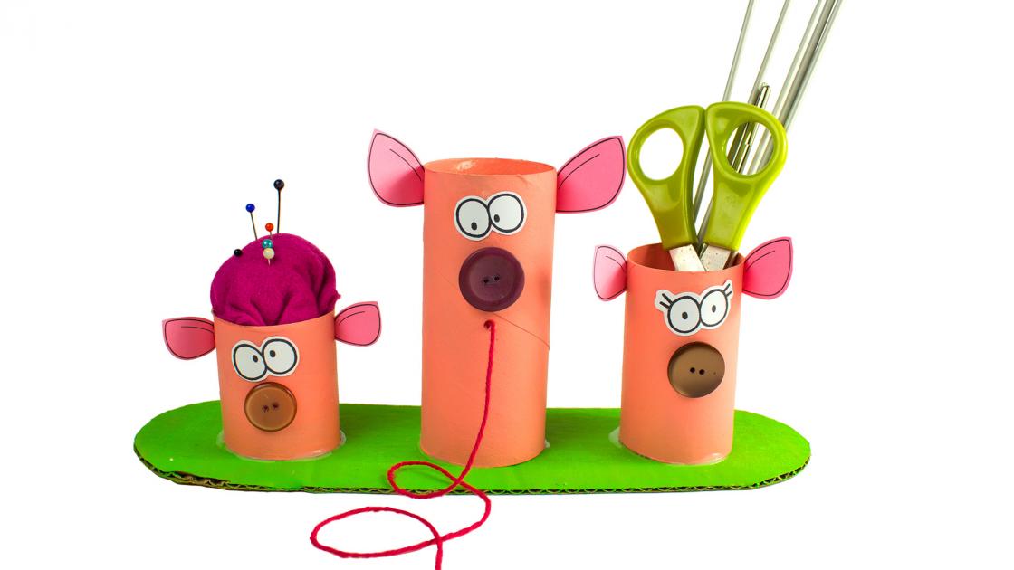 Box Yourself Minis - S1E9 - Three Little Spoolin' Piggies | Knowledge Kids